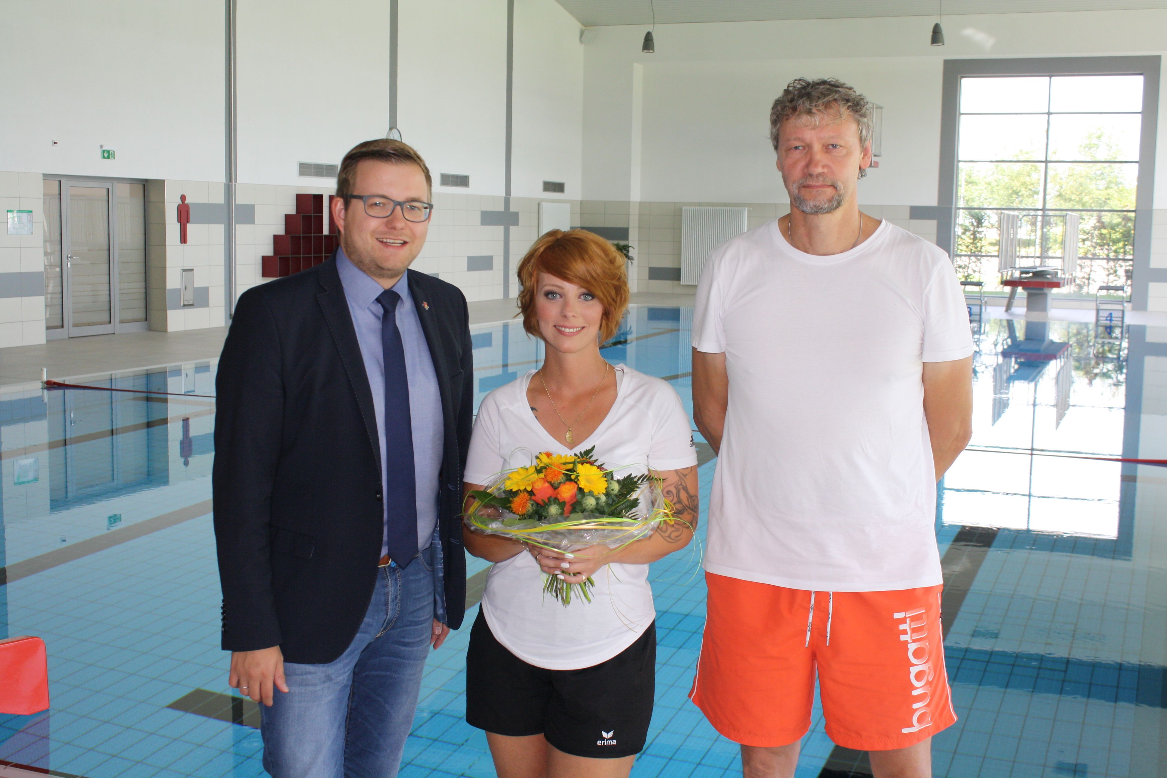 Neue Kollegin im Hafen-Bad begrüßt! – Gemeinde Barssel